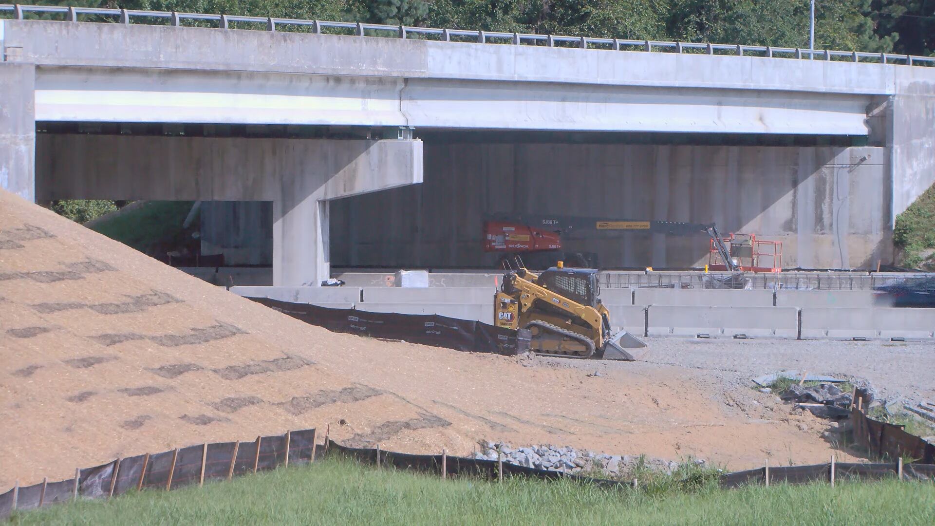 GDOT reveals when roadwork under Chatham Parkway bridge will complete