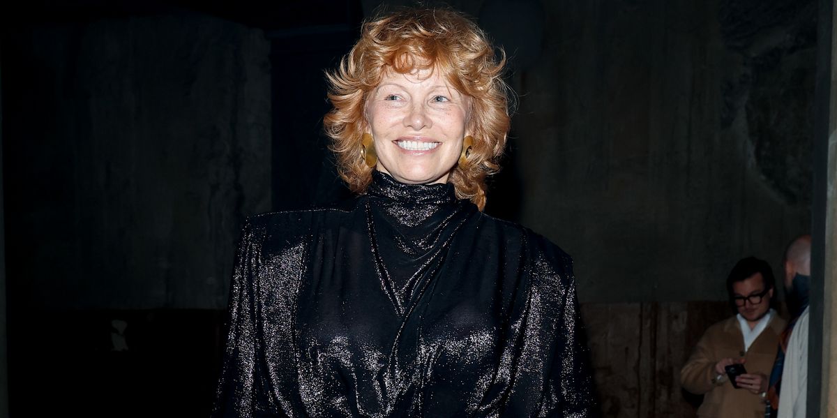 Pamela Anderson’s Red Hair Transforms Again at the Mugler Show