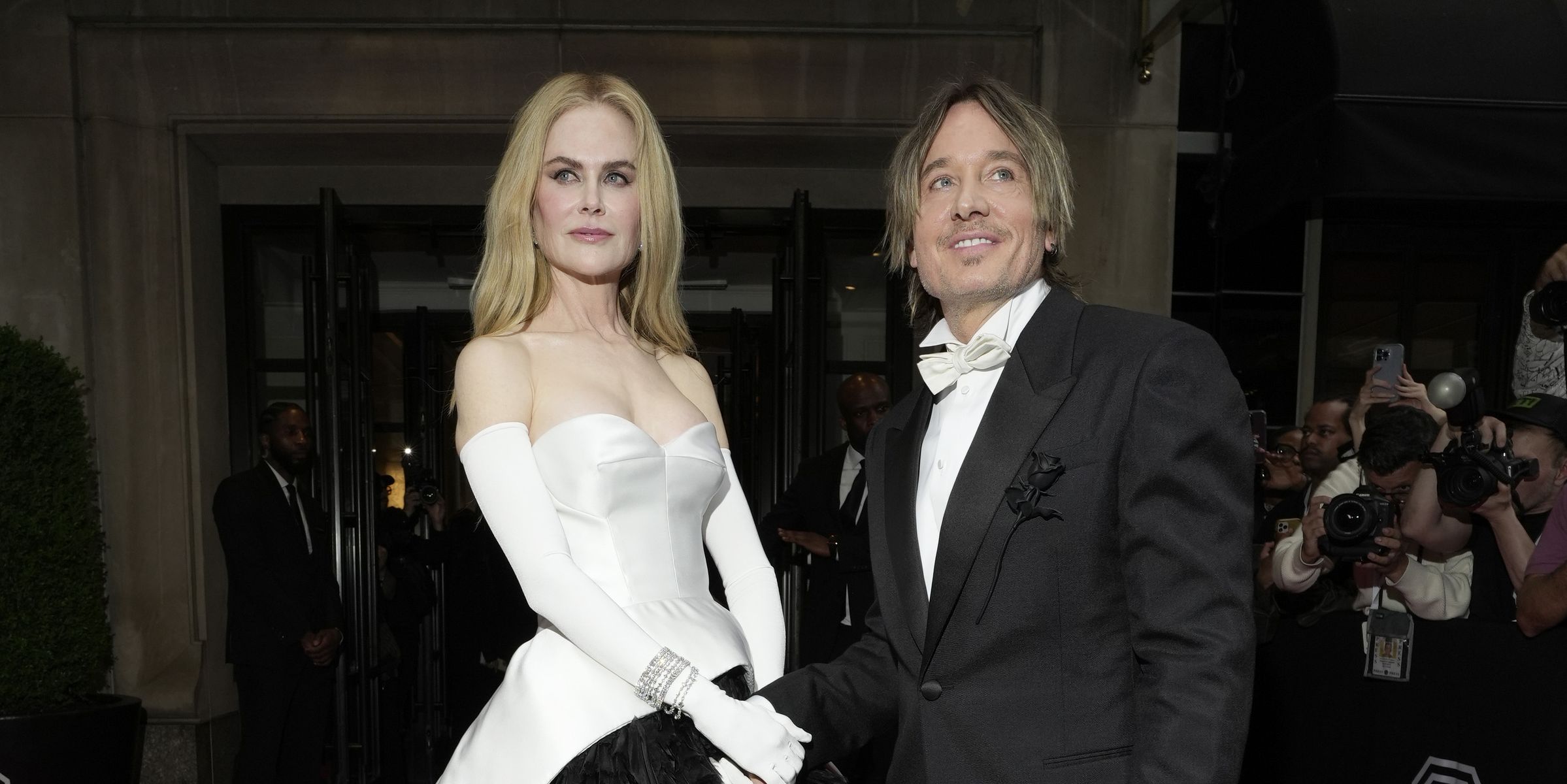 Nicole Kidman Thinks Keith Urban’s Friends Kept His Alleged Cheating a ...