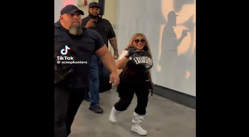 Lil’ Kim shocks fans with how little she actually is; Iconic rapper ...