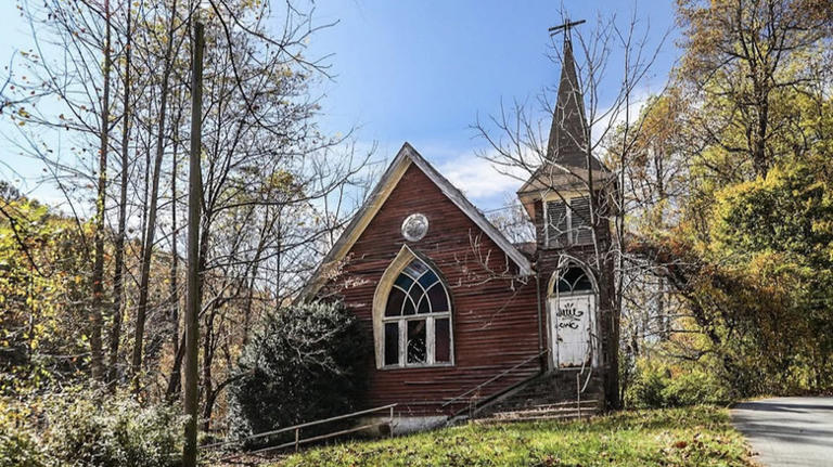 An Abandoned Church In North Carolina's Mountains Is A Hauntingly ...