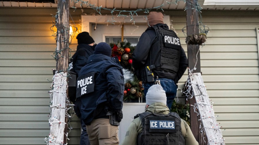 ICE arrests over 800 in Illinois amid protests and sanctuary policies