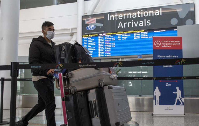 CBSA resolves outage at Canadian airport inspection kiosks, 2nd this week