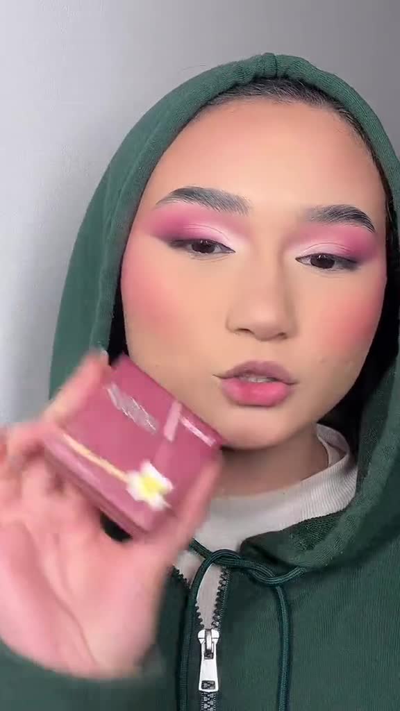 How to Contour Your Nose Like a Pro: Step-By-Step Tutorial