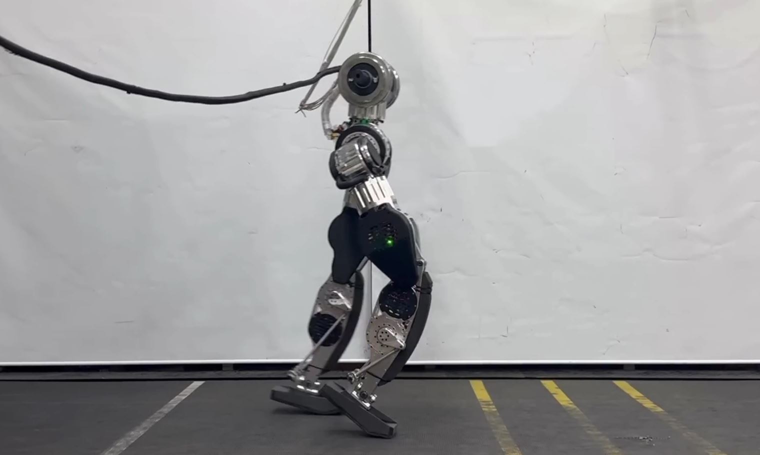 Thriller-bytes! Scientists create robot that can perform Michael ...