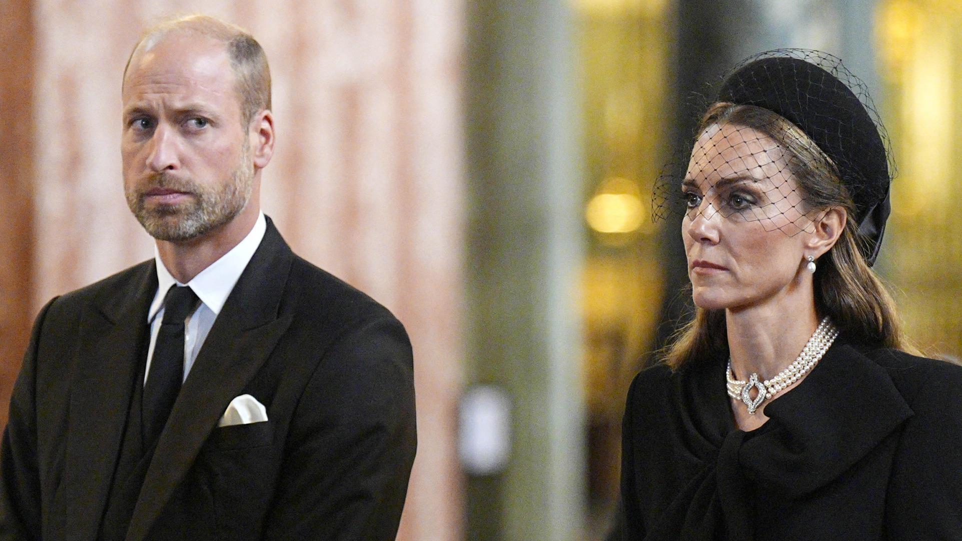 Kate Middleton et William sous le choc, ils réagissent à une terrible ...
