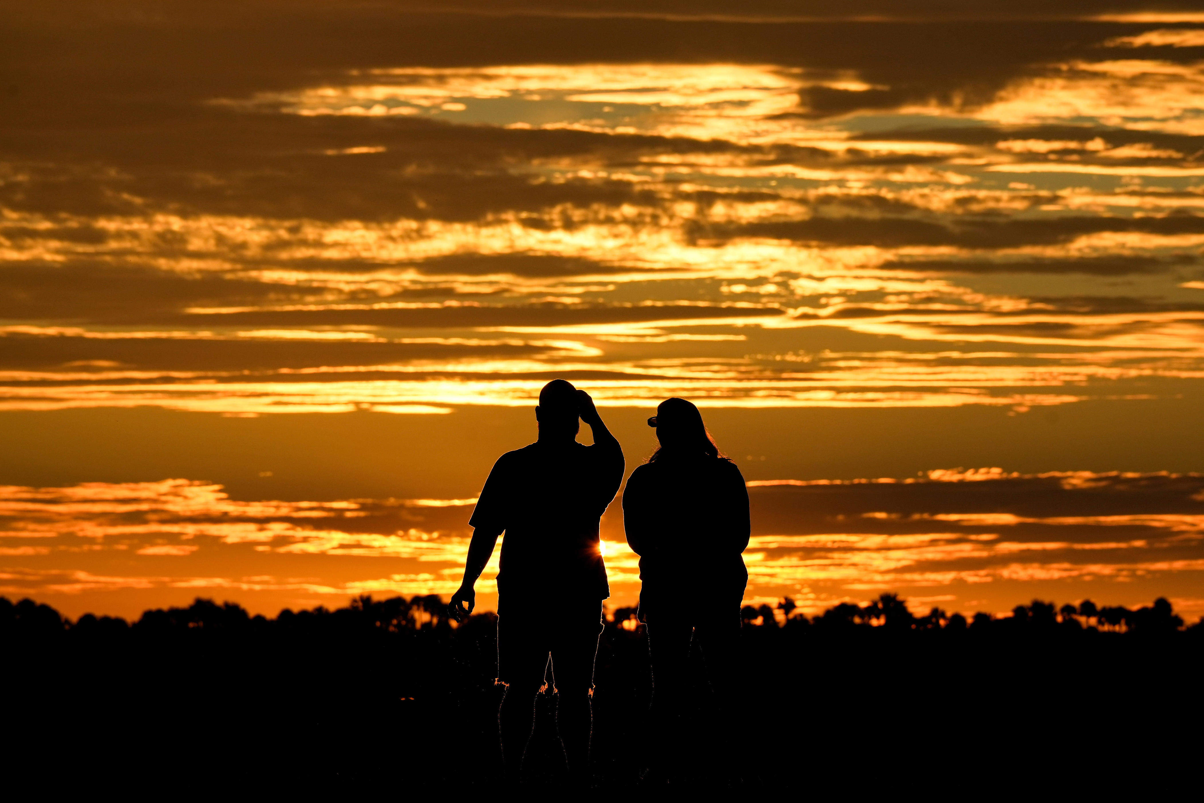 These local restaurants and bars have the best sunset views