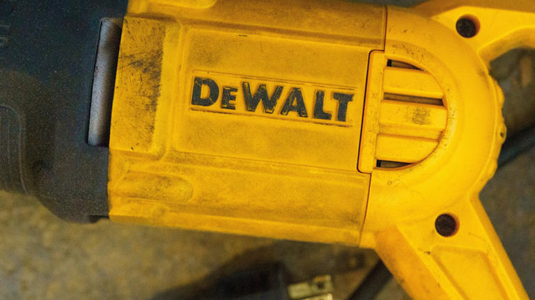 5 Of The Cheapest DeWalt Tools For Carpenters And Woodworkers