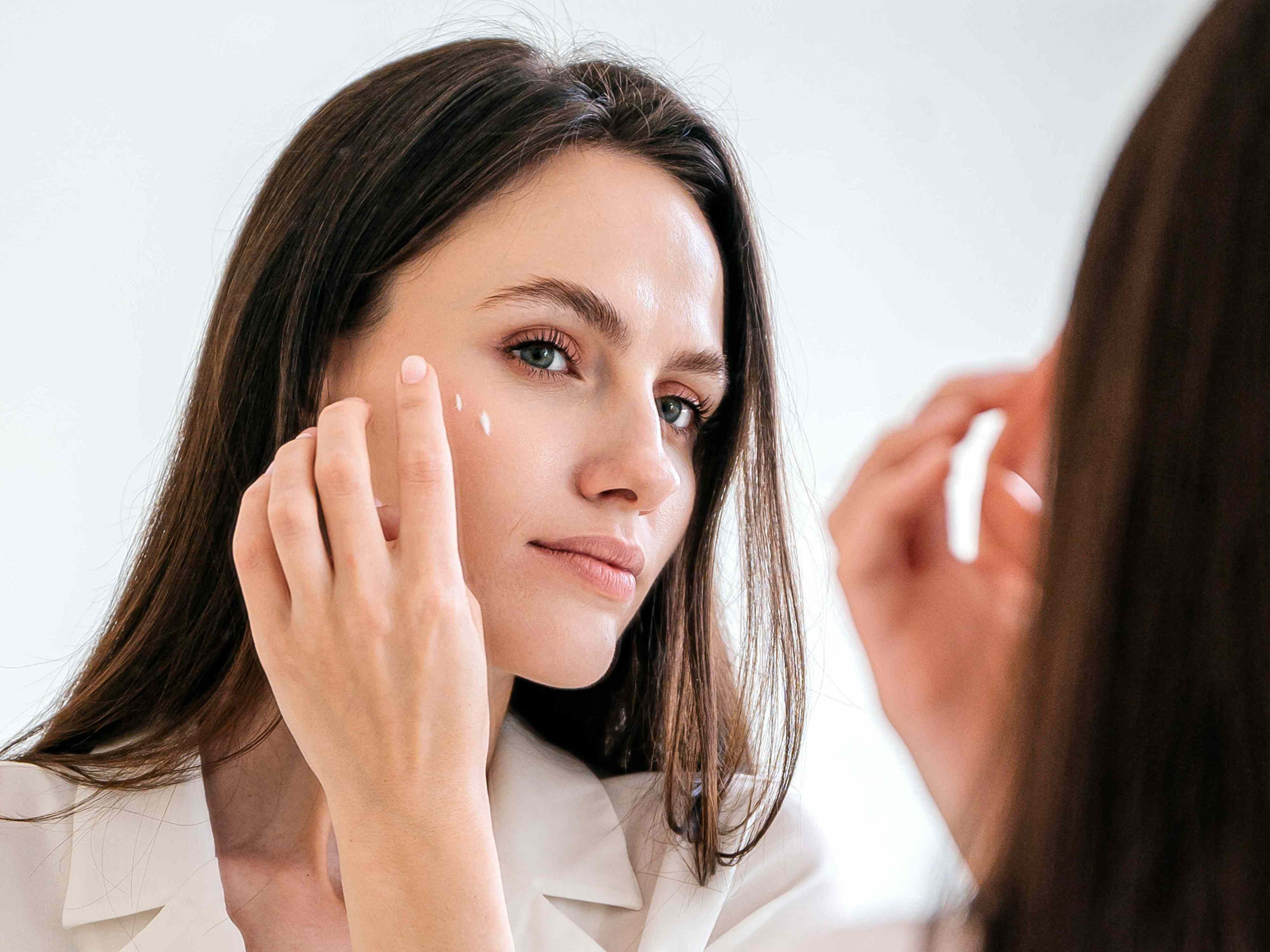 A 62-year-old said this $8 Good Molecules retinol cream from Amazon ...