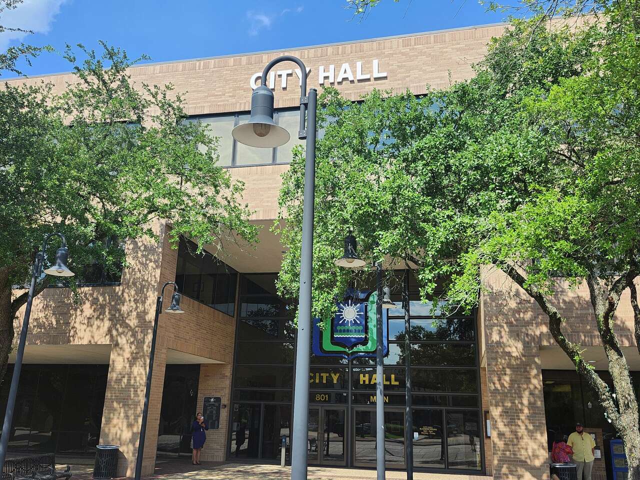 Firefighters union to present contract to members that includes EMS staff