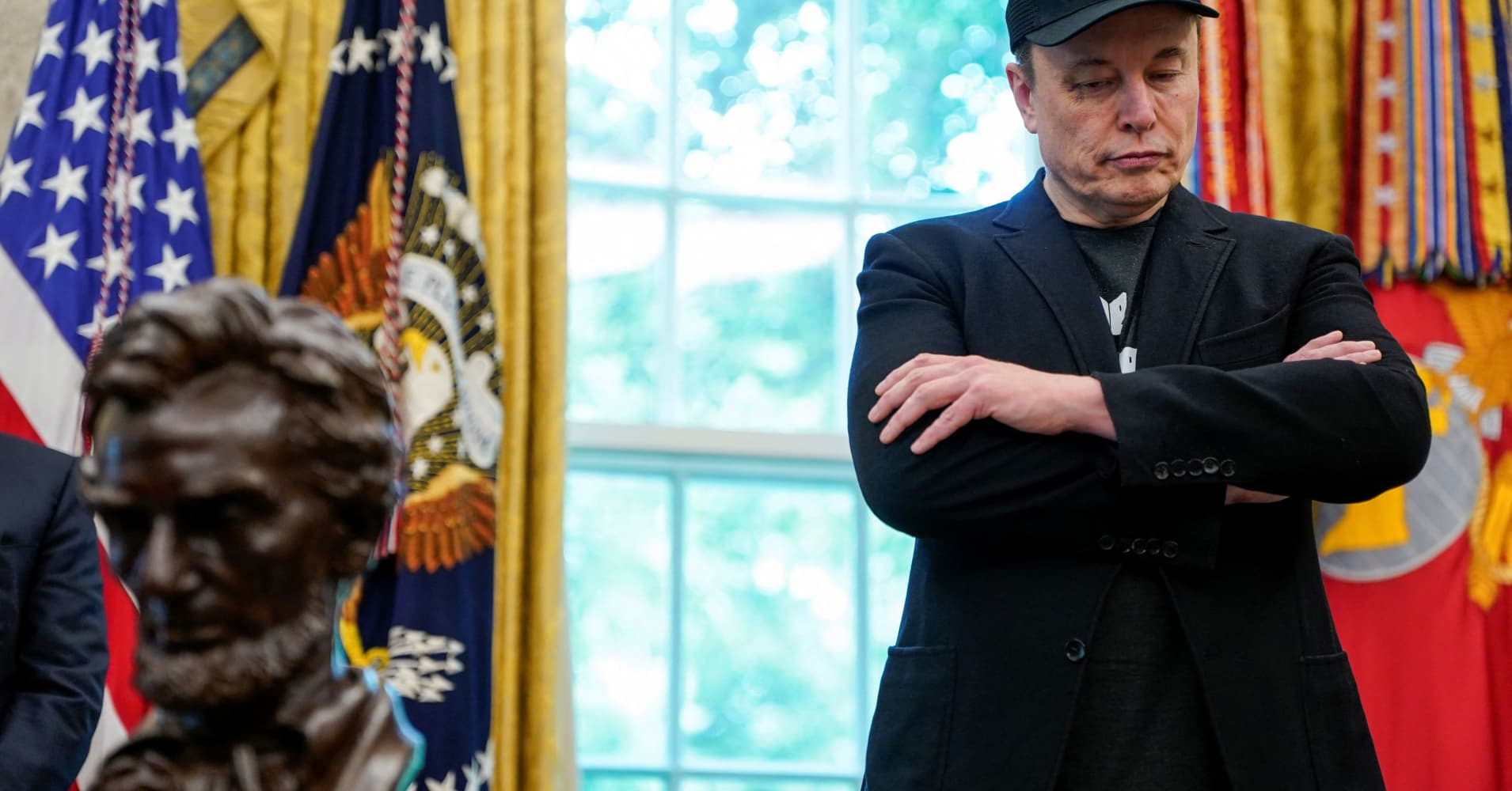 Elon Musk is telling his followers to cancel Netflix subscriptions ...