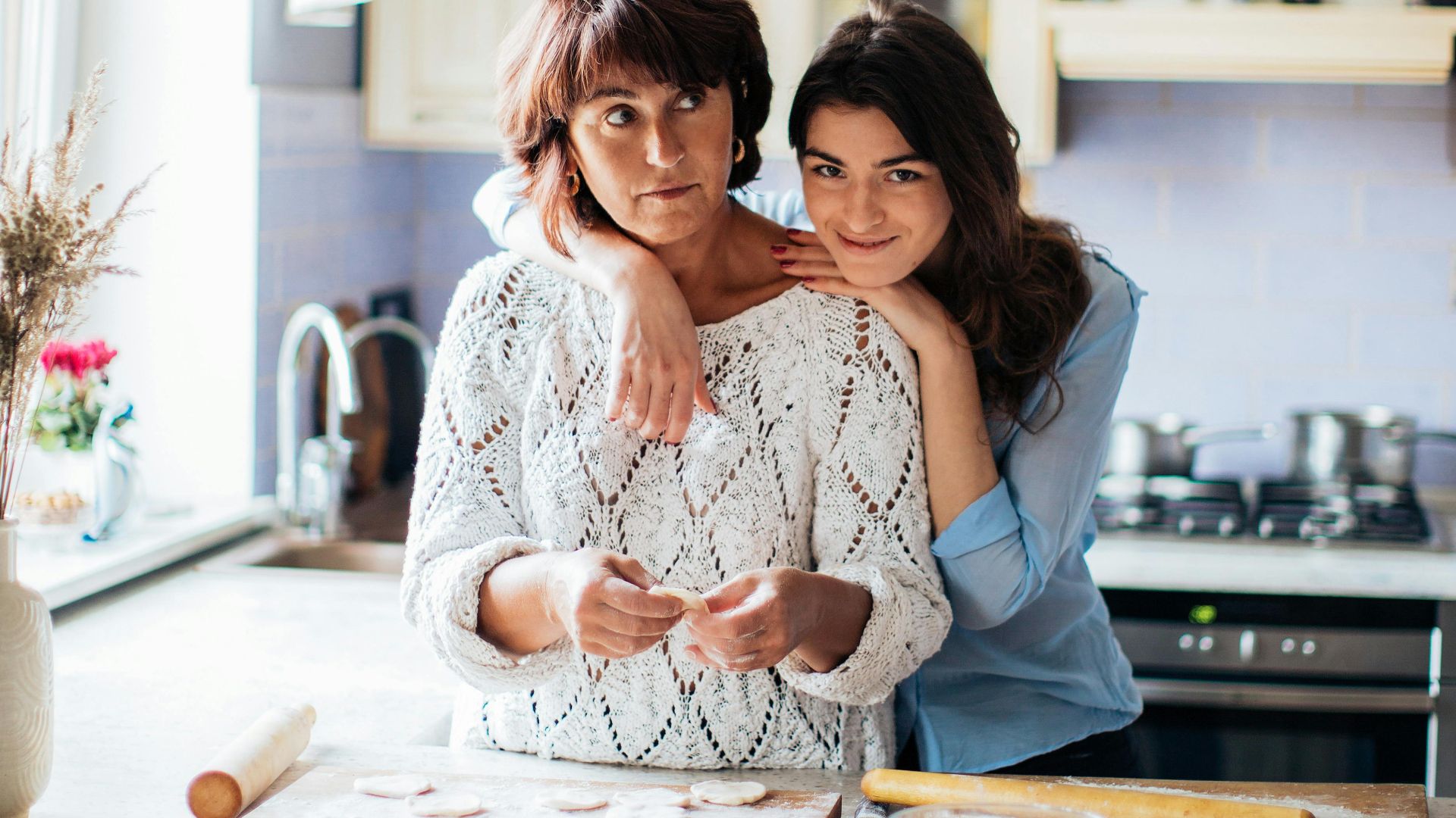 Early Birds: 20 Things Morning People Do Before 9 AM