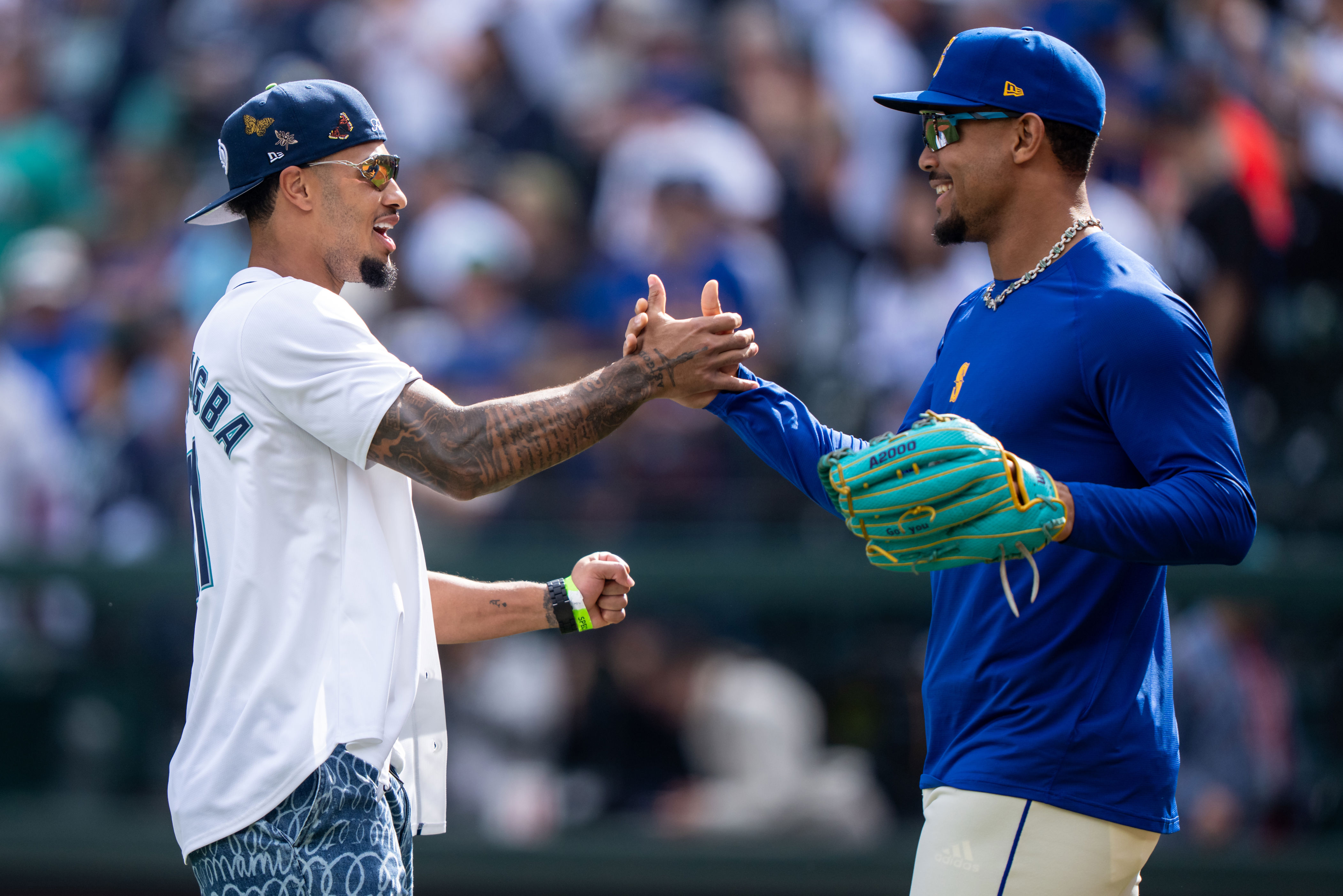 Mariners finally win the West, will the Seahawks be next?