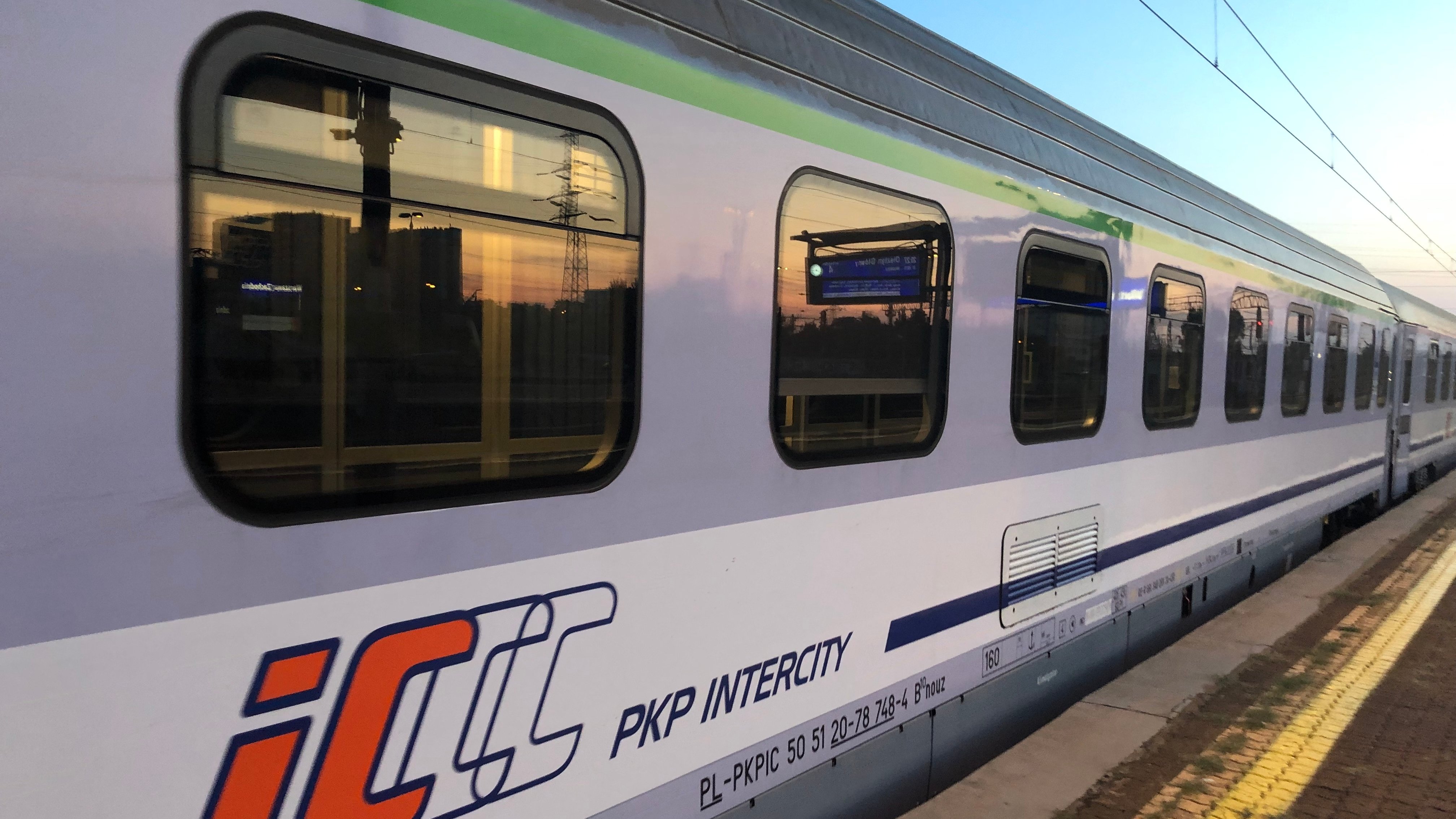 Awaria systemu sprzedaży online w PKP Intercity. "Przepraszamy za ...