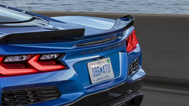 The Top 5 Greatest Engines Ever Put In The Corvette, Ranked
