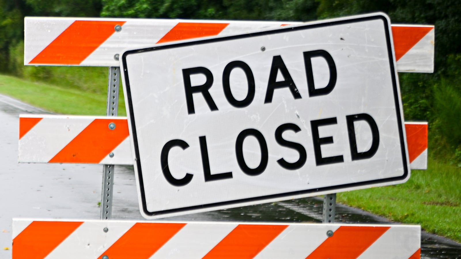 Risk of falling trees closes roadway in Harrison Township