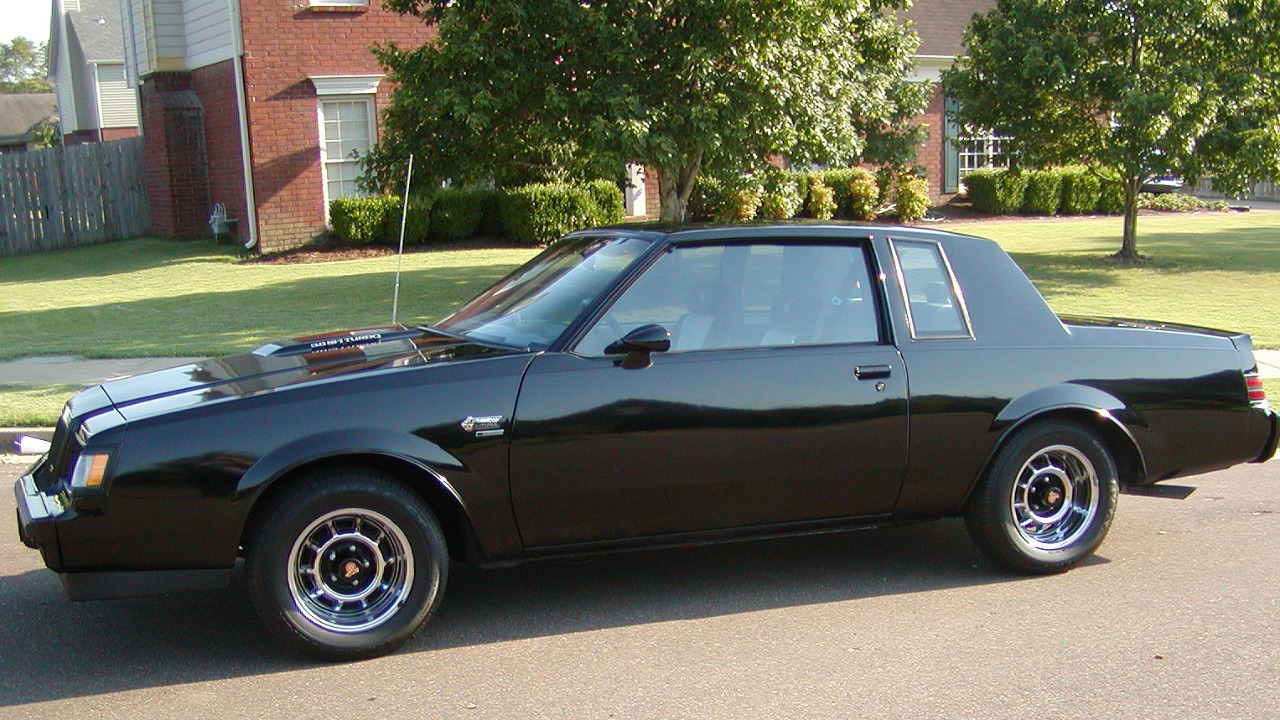 9 muscle cars every enthusiast should consider