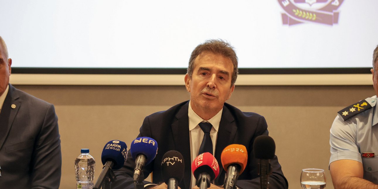 Χρυσοχοΐδης από Χανιά: «Σε ένα χρόνο συλλάβαμε 1.228 δράστες που έκαναν ...