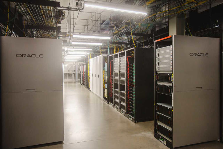 This energy provider has a data-center deal with Oracle. The stock is ...