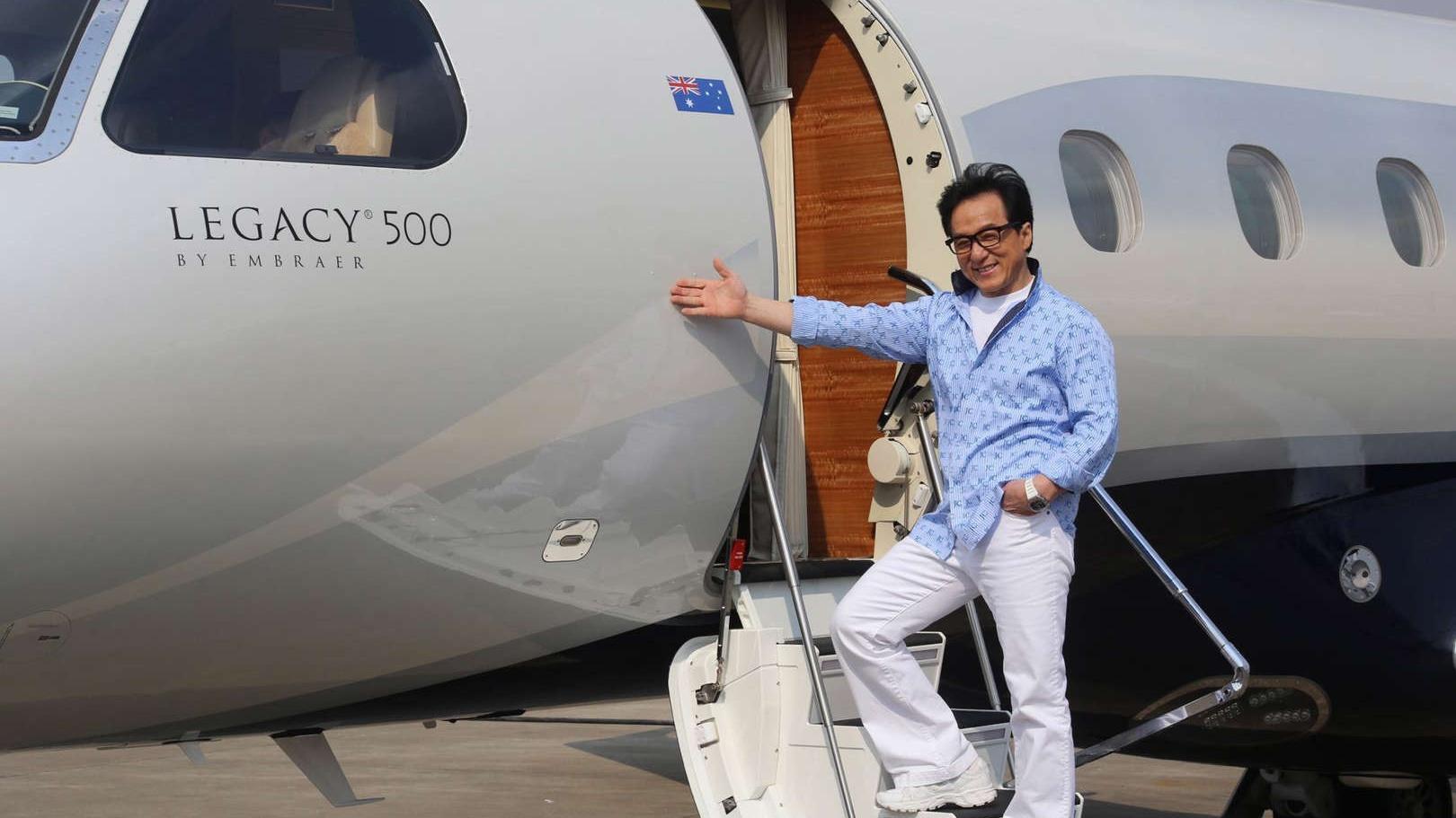 5 celebrities who own private jets