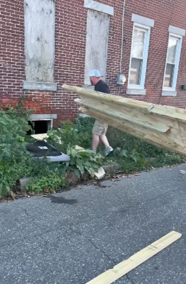 Rescuer Hears Barking Coming From Collapsed Home And Finds Someone ...