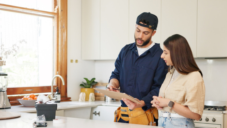 The Kitchen Island Design That's More Efficient For Entertaining Guests