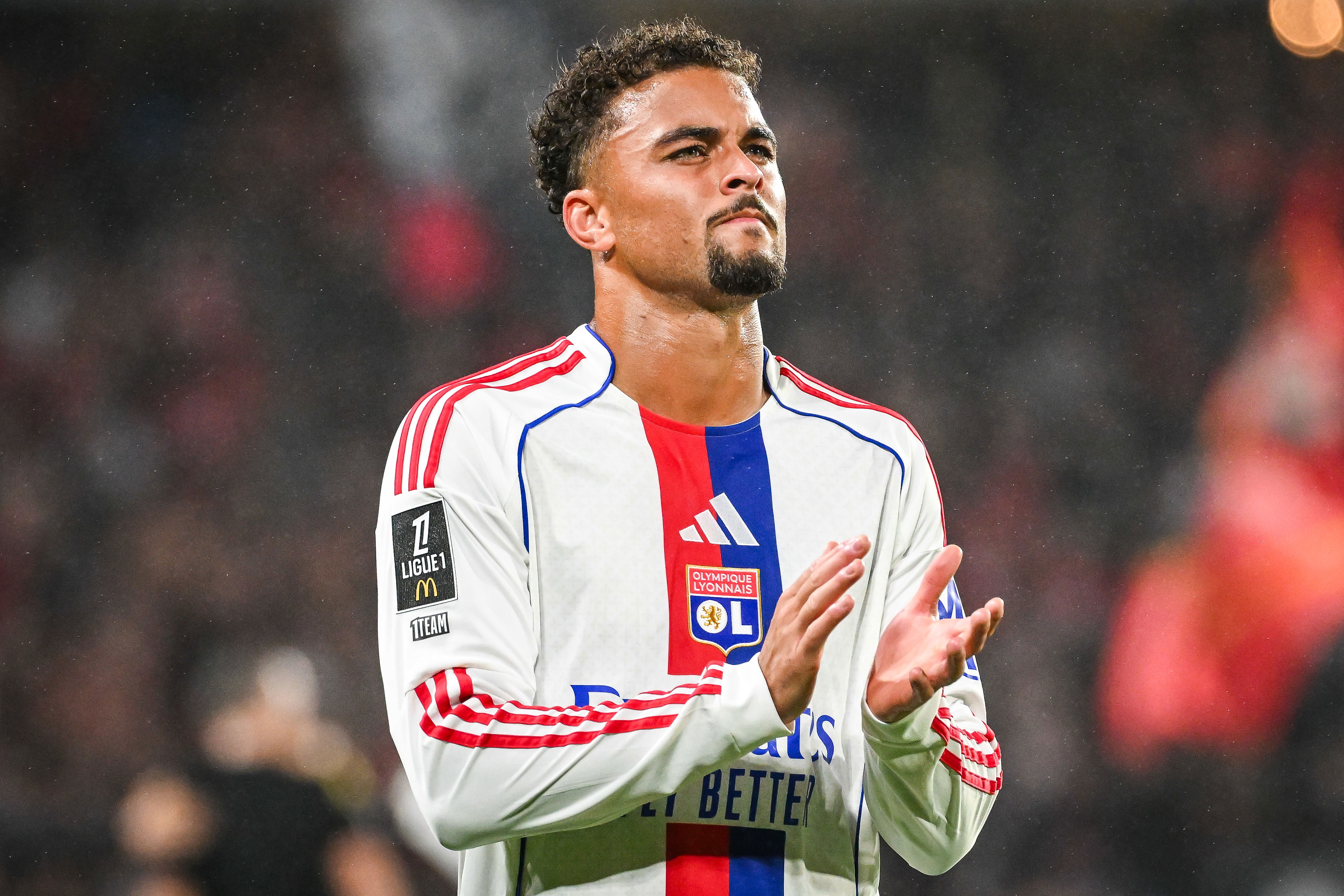 Ruben Kluivert in voetsporen van vader en broer met eerste Europese goal