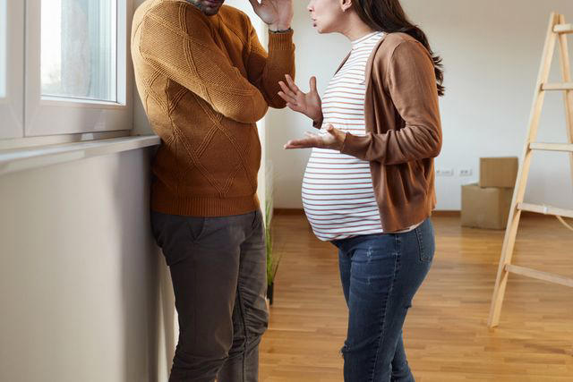 Wife Explodes at Husband After He Eats Her Emergency Pregnancy Snacks ...