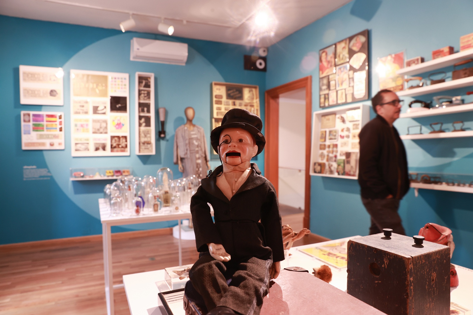 Letra a letra, el peculiar Museo del Objeto del Objeto mexicano cumple ...