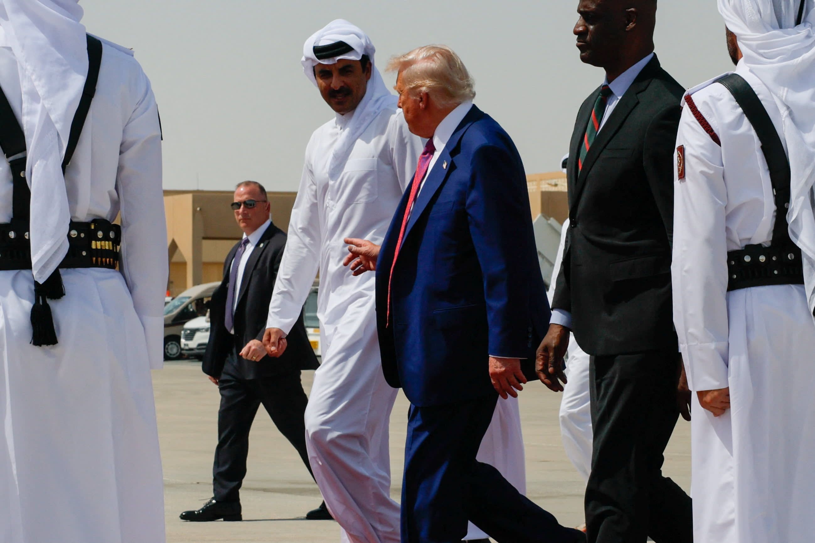 Donald Trump, Qatar's Emir Al Thani talk Gaza deal as Israel awaits ...
