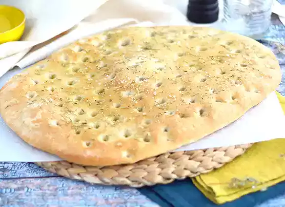 Focaccia, pan italiano con romero
