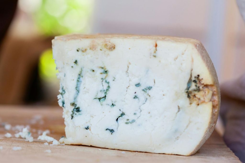 Claves para preparar la mejor salsa de queso azul en casa