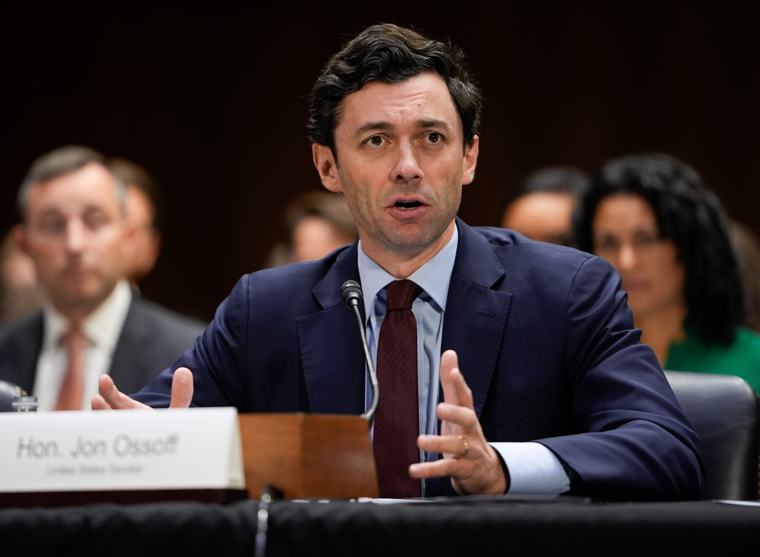 Poll Reveals Deadlocked Senate Race in Swing State