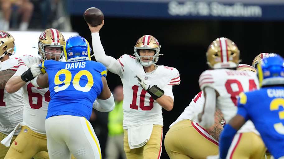 Mac Jones Hilariously Shrugged Off Hit From Defender After Second TD ...