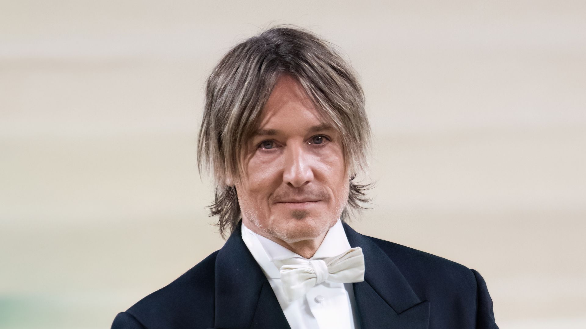 'Miserable' Keith Urban admits 'missing' his family amid Nicole Kidman ...