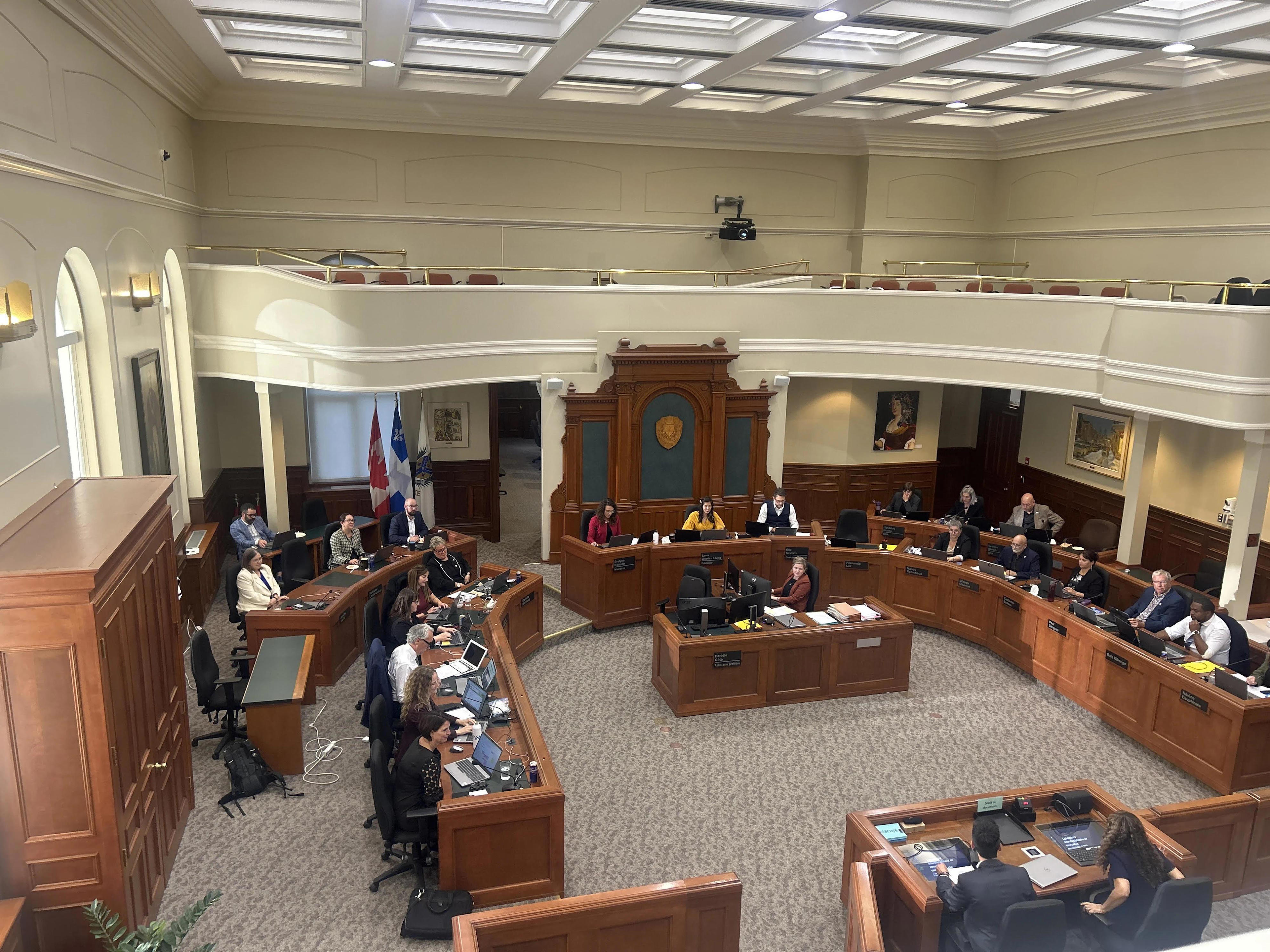Le dernier conseil municipal d’élus à Sherbrooke