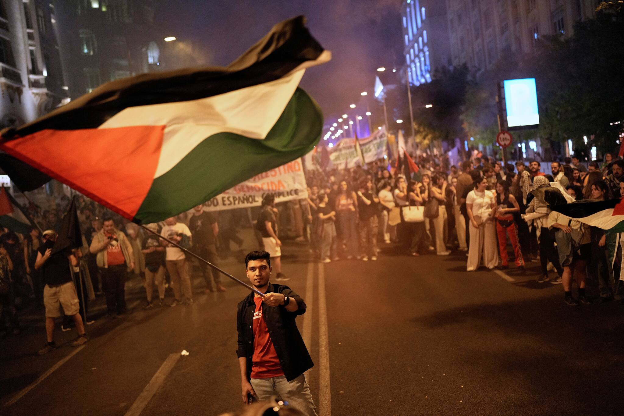 Zehntausende demonstrieren in Spanien gegen Stopp der Gaza-Flotte