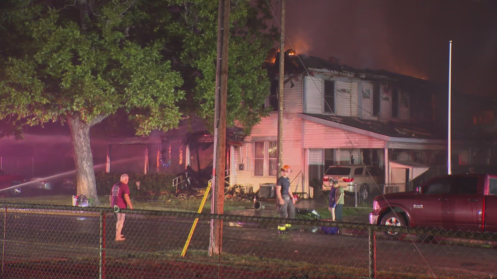 Fire displaces 13 people, including 8 children, from North Texas women ...