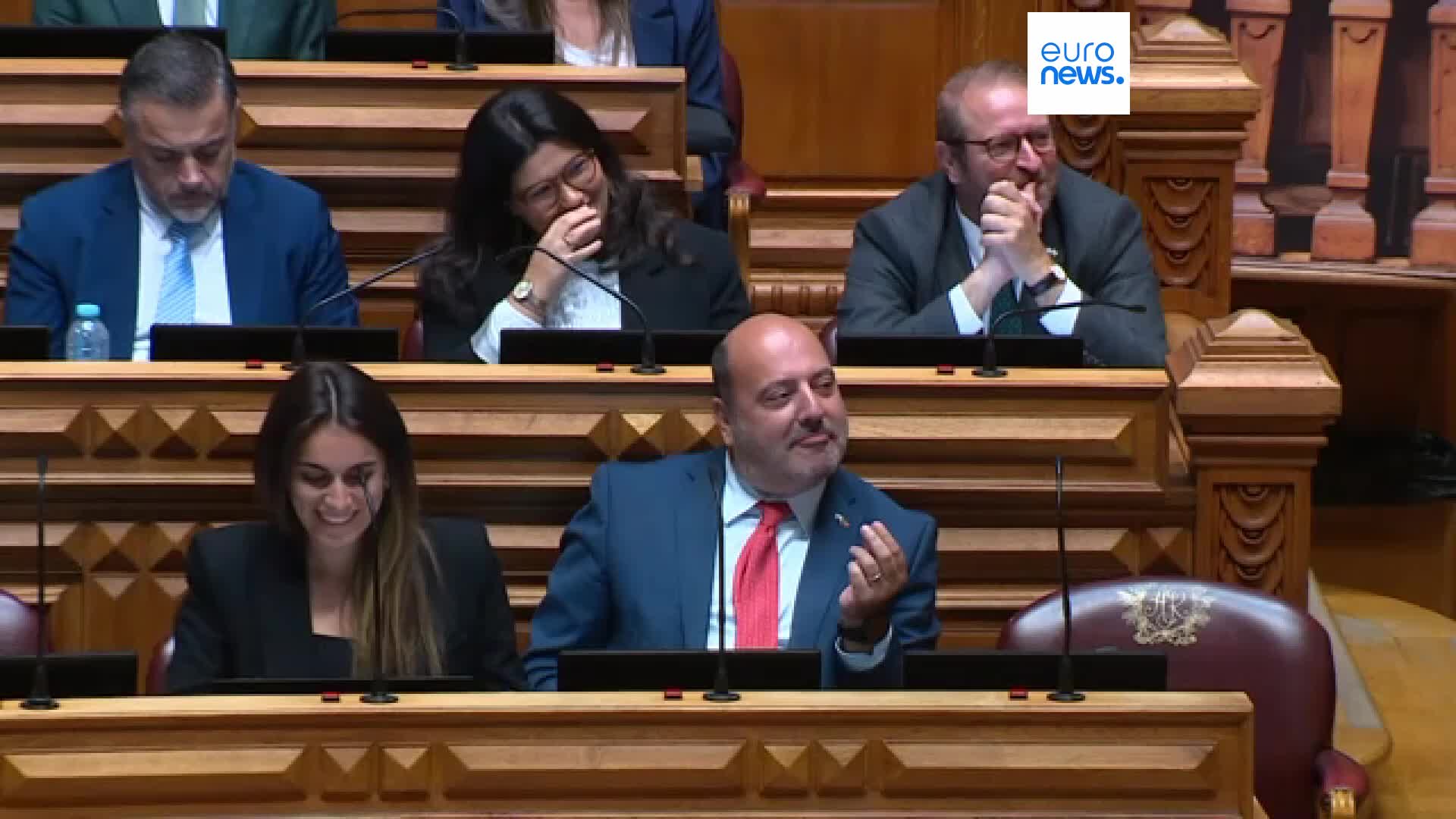 Ψηφίστηκε με σύμπραξη πορτογαλικής δεξιάς και ακροδεξιάς αυστηρότερος ...
