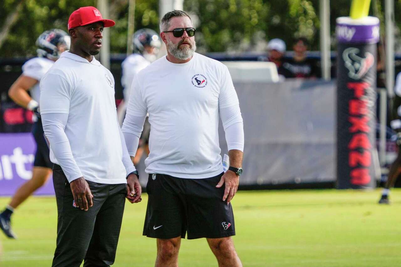 Texans defensive coordinator Matt Burke downplays his new role in win