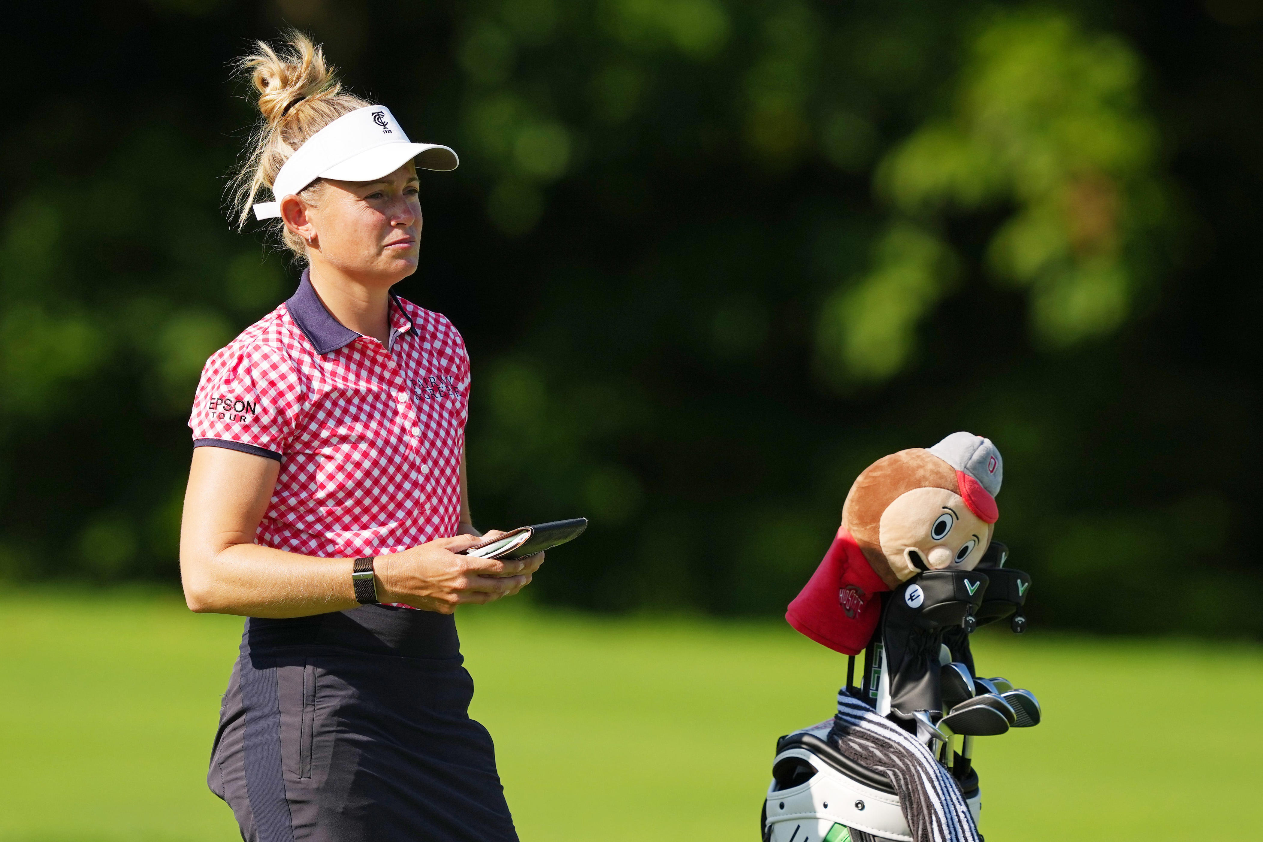 30-year-old LPGA rookie contends at Lotte Championship, aims to be 26th ...