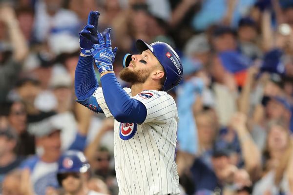 Cubs quash Padres' threat in 9th to clinch NL Wild Card Series