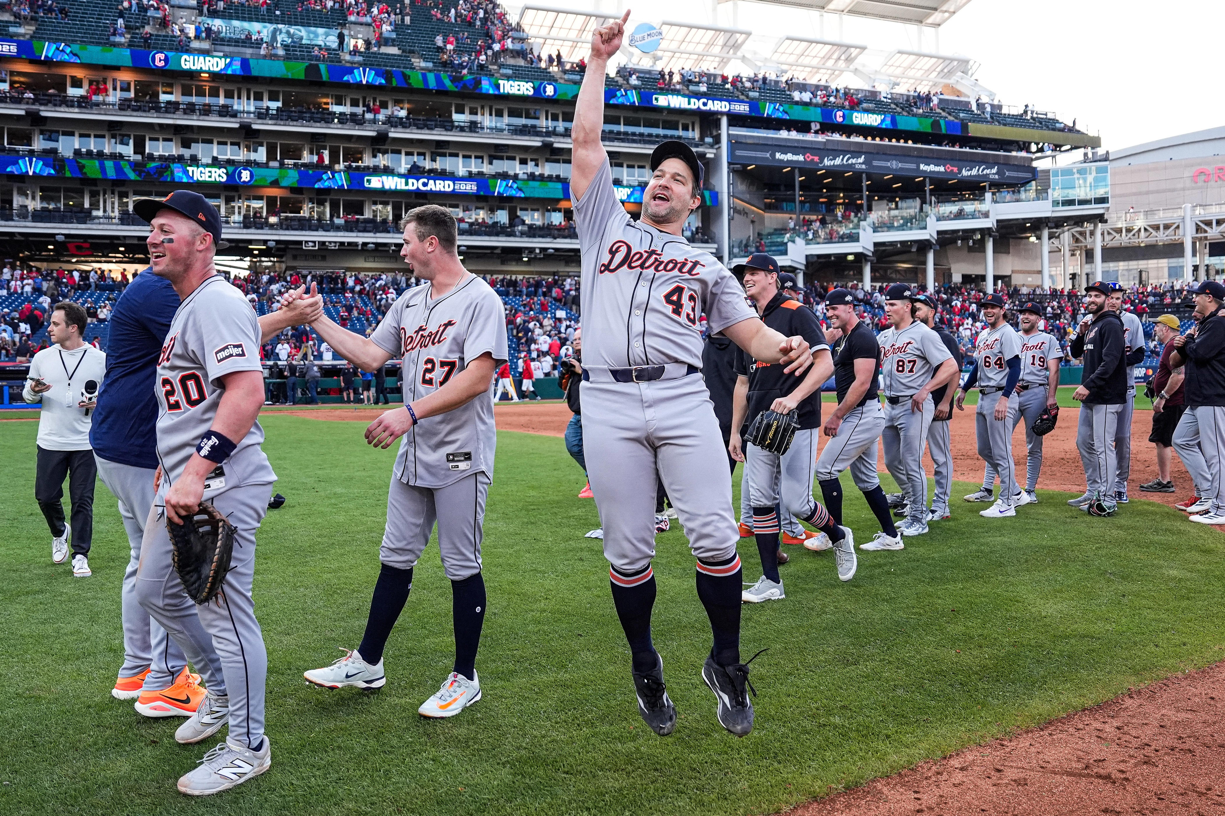 Sights, sounds, and reactions to the Detroit Tigers Wild Card victory ...