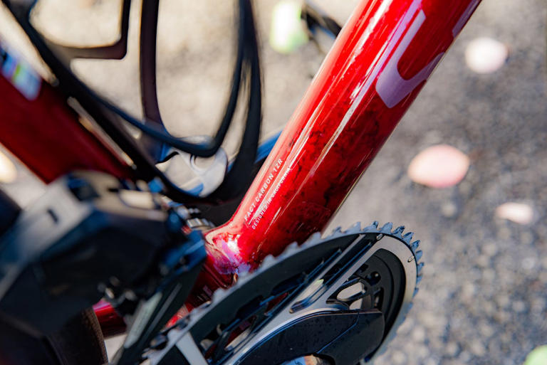 Specialized Aethos 2 Stuns as Lightest Frame Again. The Latest Features ...