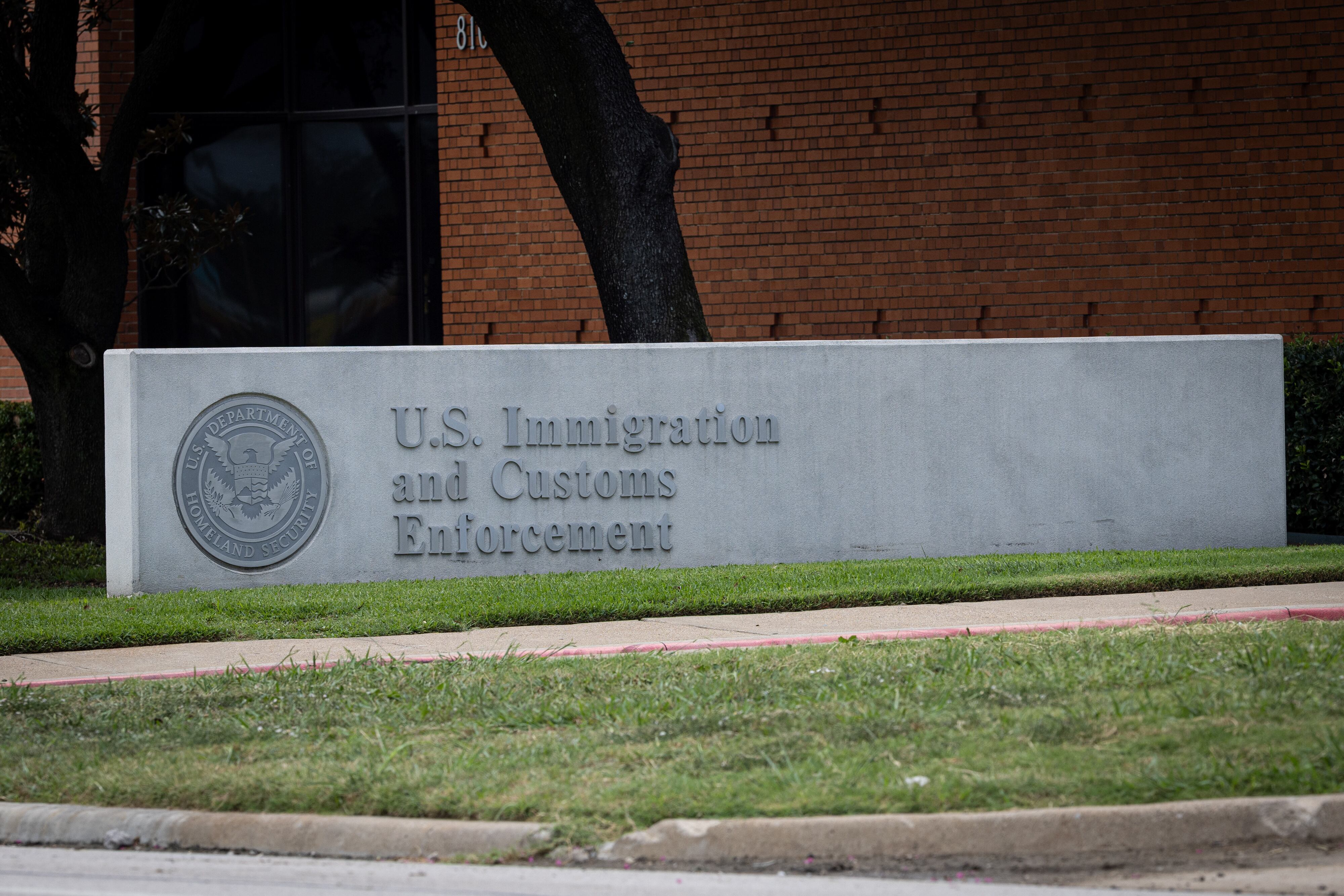 Venezuelan injured in Dallas ICE shooting out of hospital, ICE says