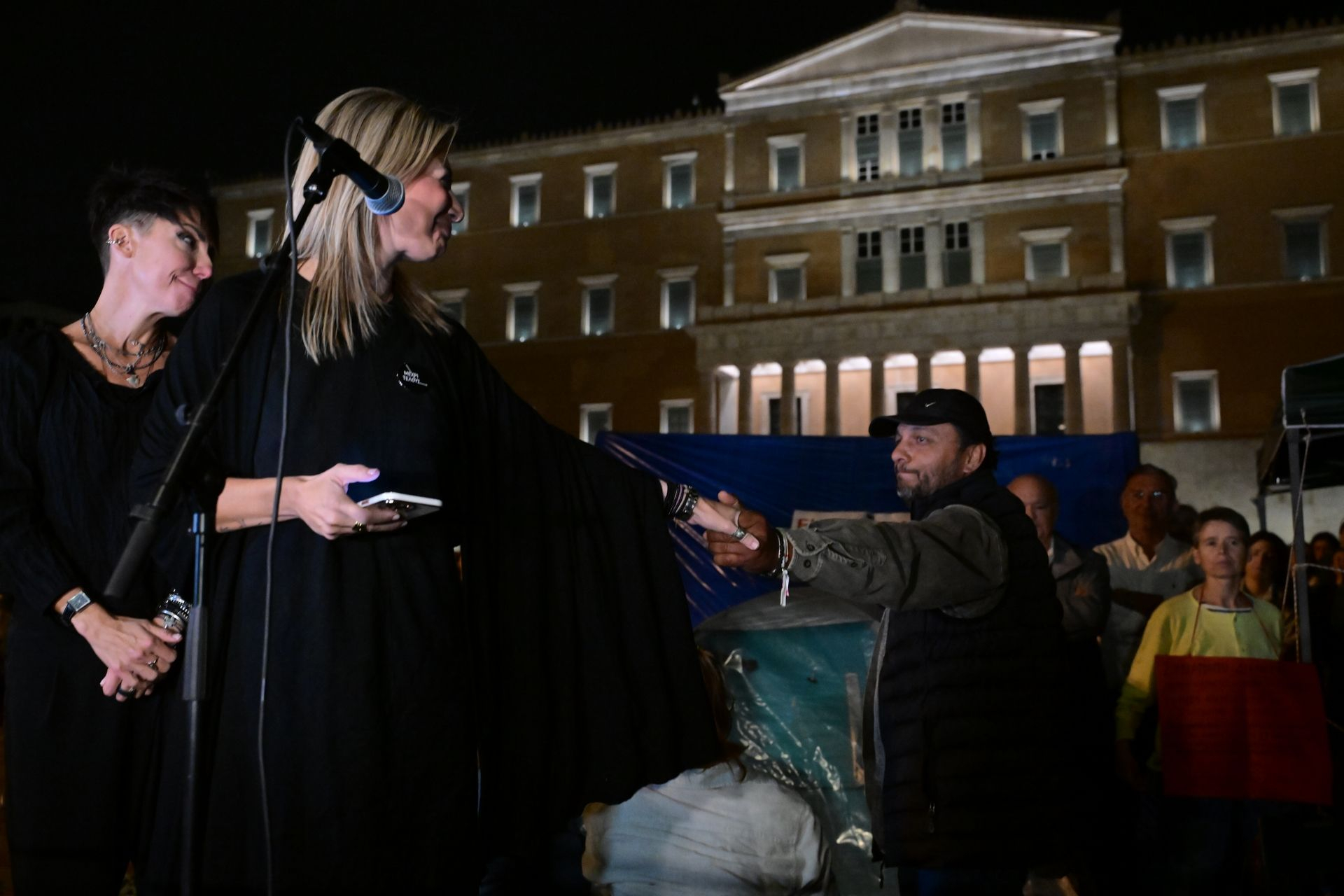 Γιατί τα Τέμπη δεν "ξεφουσκώνουν"