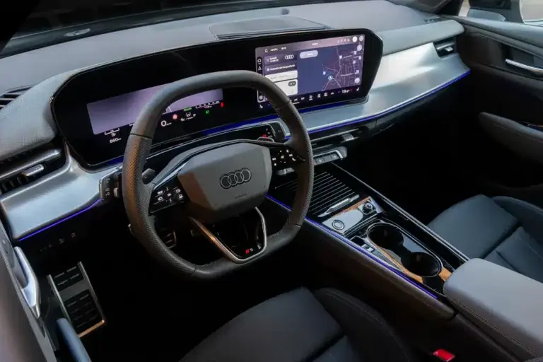 Prova Audi Q3 2026: il 2.0 TDI è una garanzia! Prezzi, pregi e difetti ...