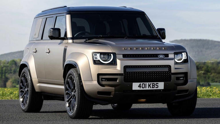 Can a fancy Bronco be a rival to the Land Rover Defender and Mercedes G ...