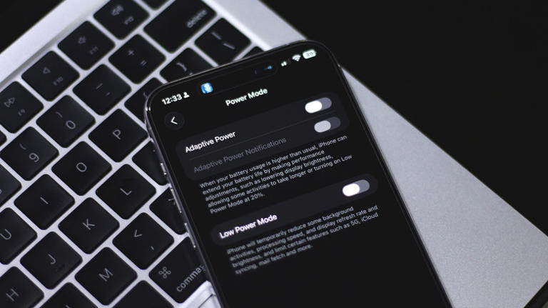 Why iOS 26 Is Draining Your iPhone's Battery (And What You Can Do About It)