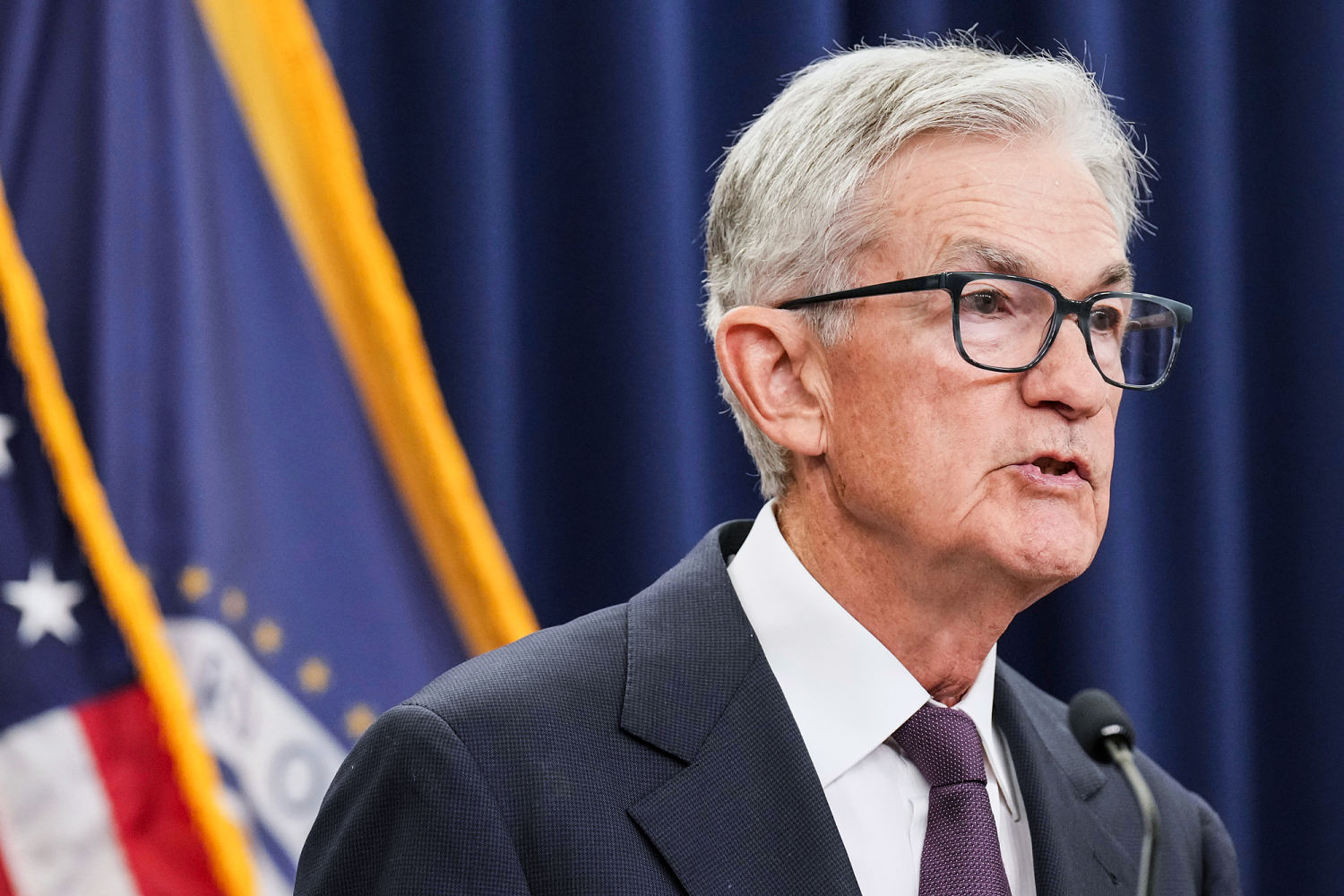 Government shutdown delays key monthly jobs report at a pivotal moment ...